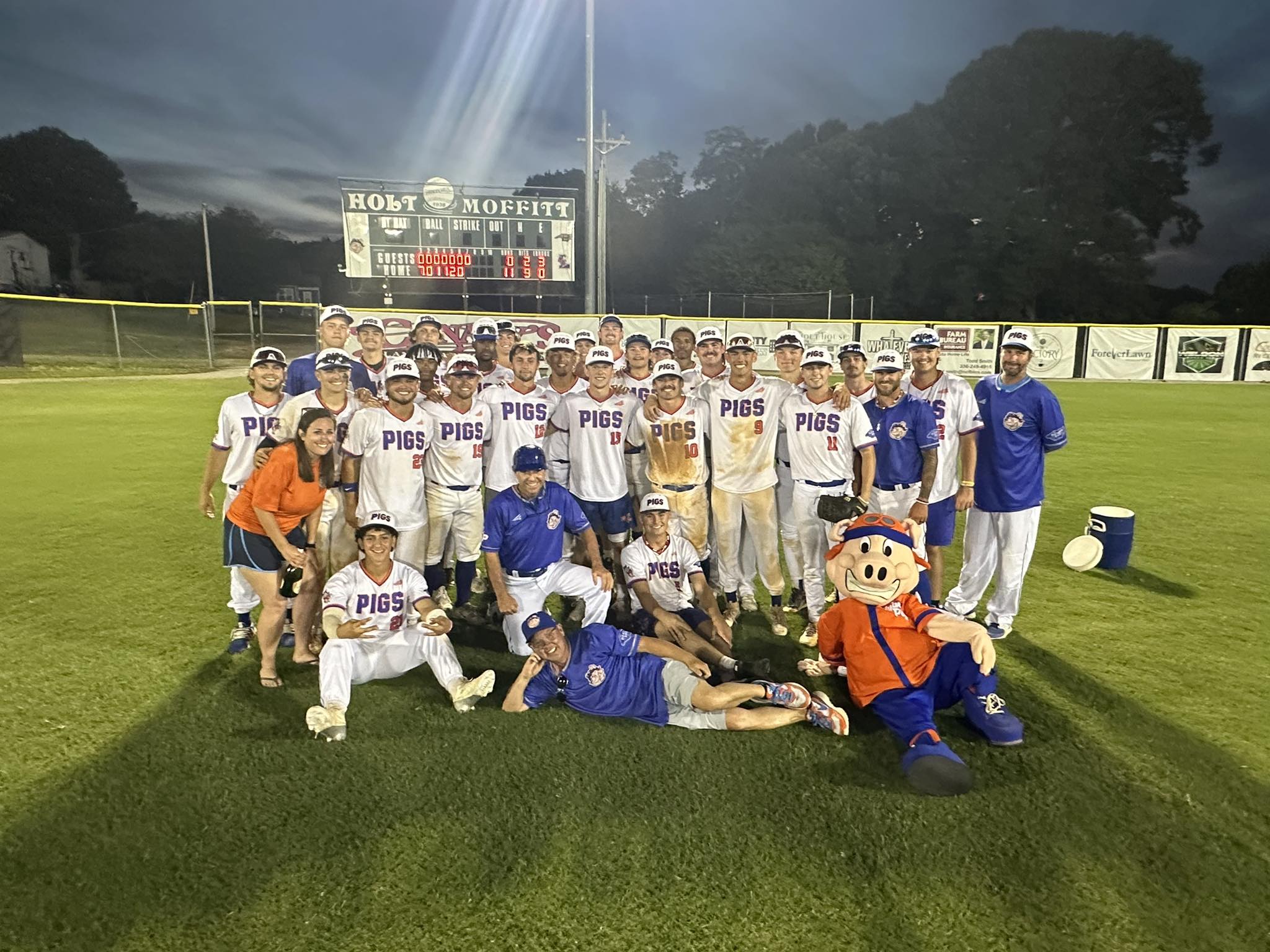 Lexington Flying Pigs Baseball Camp - Register Today